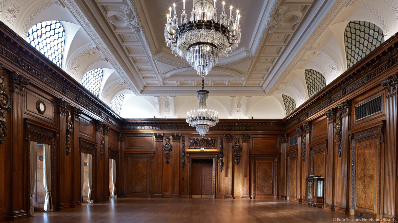 Ten Trinity Square Hotel Architecture & Design | tp bennett